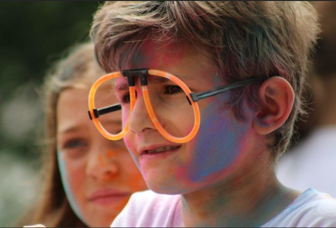 Activité colorée à l’école du Parchemin | CSSRDN